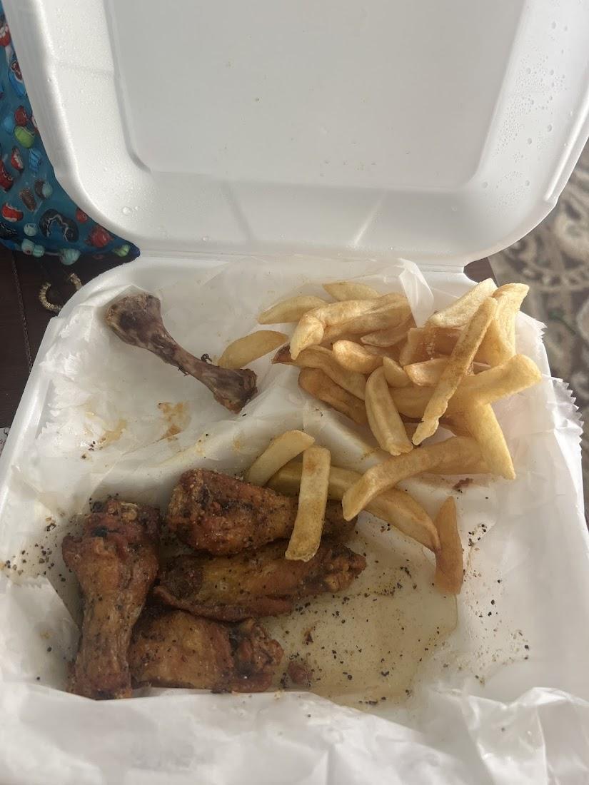 Super Wing - Chicken wings restaurant in Ferguson, MO